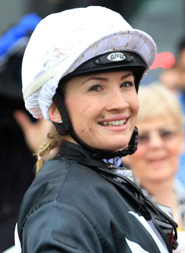 Jessica Payne Gets On Board As A Senior | Racing and Sports