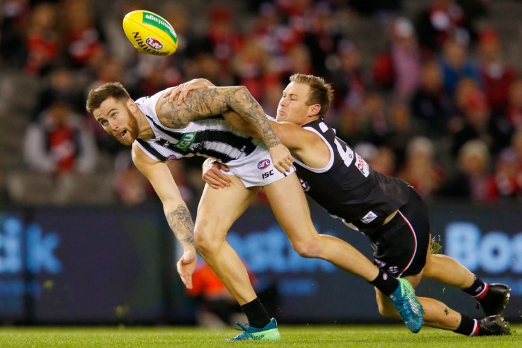 Howe Cleared As Magpies Attempt To Process Shocker | Sky Racing World ...