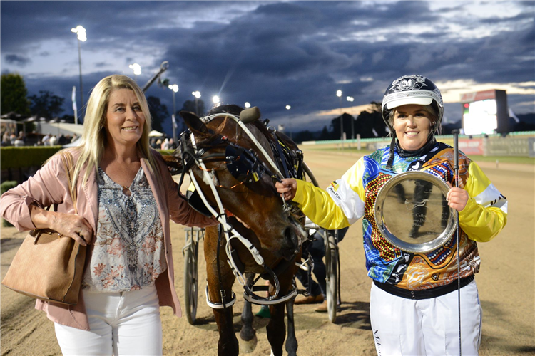 Barnes Makes It A Caffyn Plate Double | Racing and Sports