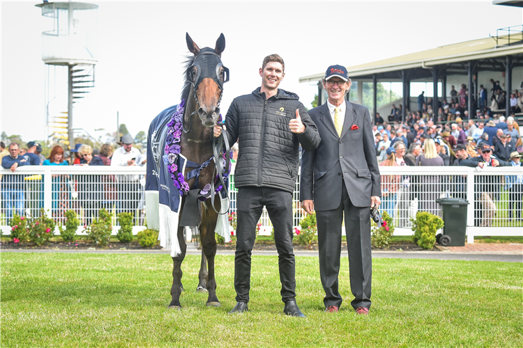 Sargent continues fine run with stayers