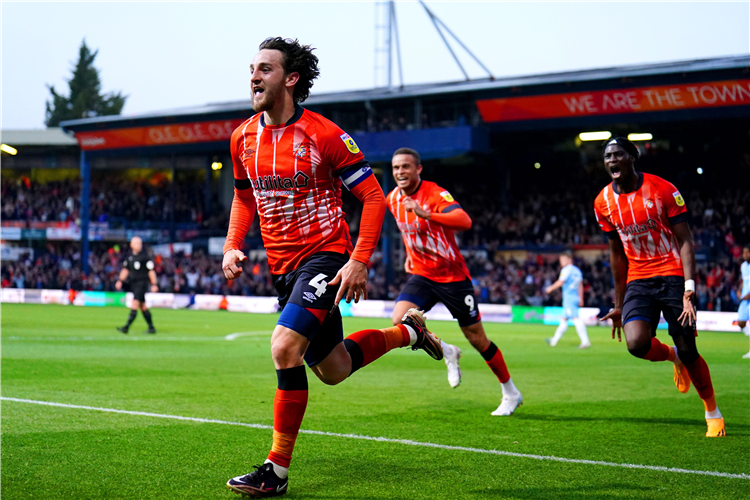 Lockyer Hails Heroes Who Saved His Life | Racing and Sports