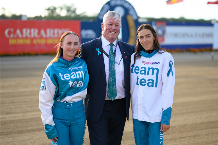 Team Teal Stars At Club Menangle | Sky Racing World | Sky Racing World