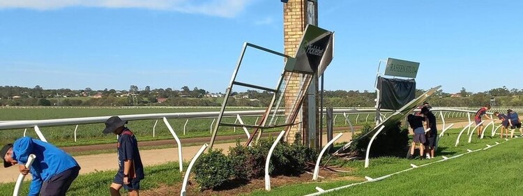 Boxing Day Races To Proceed At Warwick | Racing and Sports