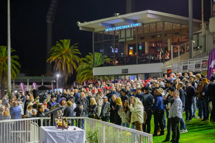 Eastern States Flight Opens Door For Wa Carnival Contenders | Racing ...