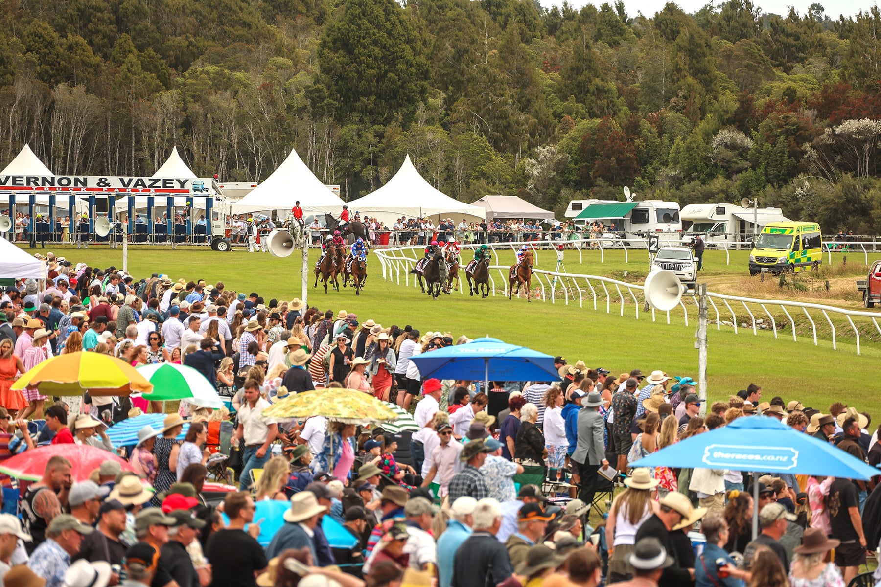 Kumarara - Friday, 9 January | Racing and Sports